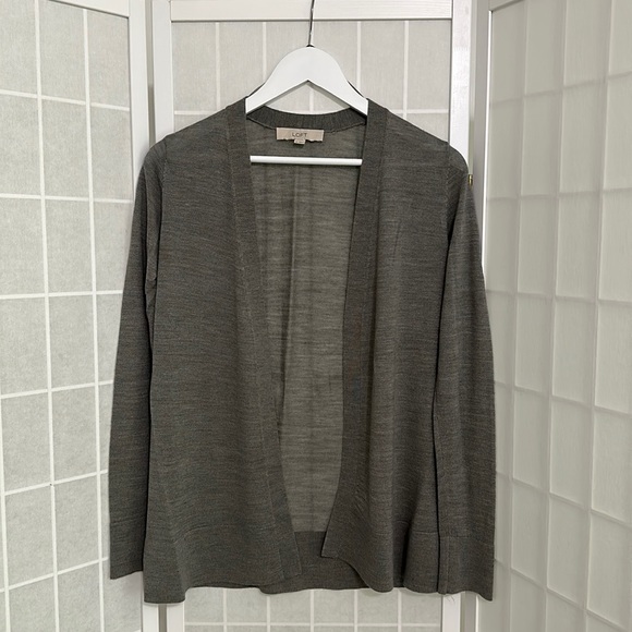 LOFT | Sweaters | Loft Simple Elegant Lightweight Gray Cardigan | Poshmark